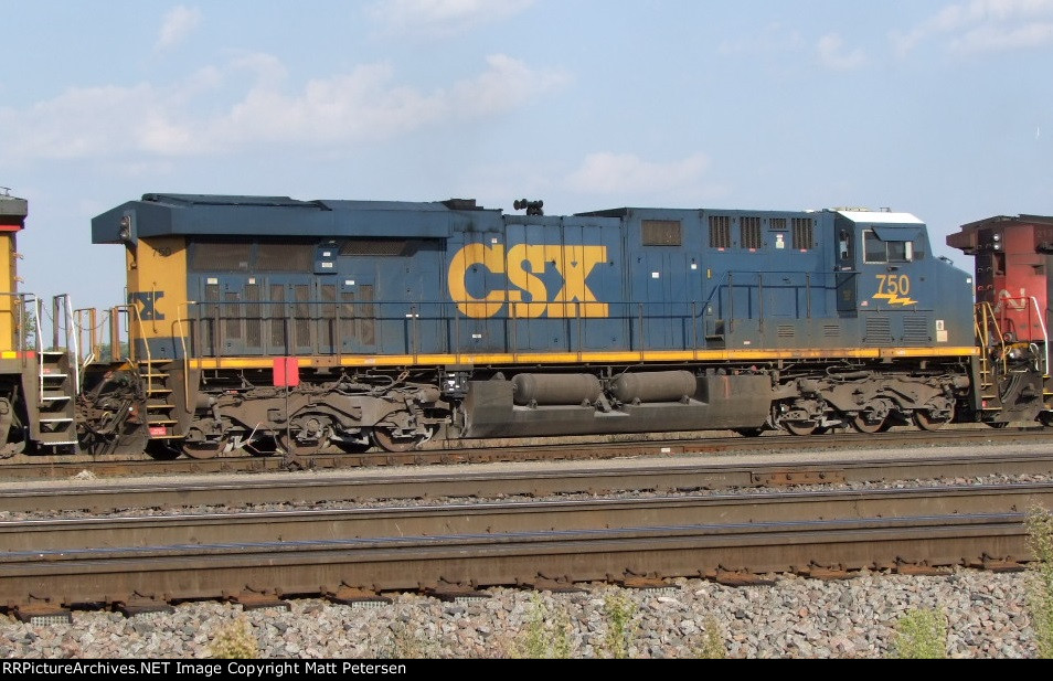 CSX 750